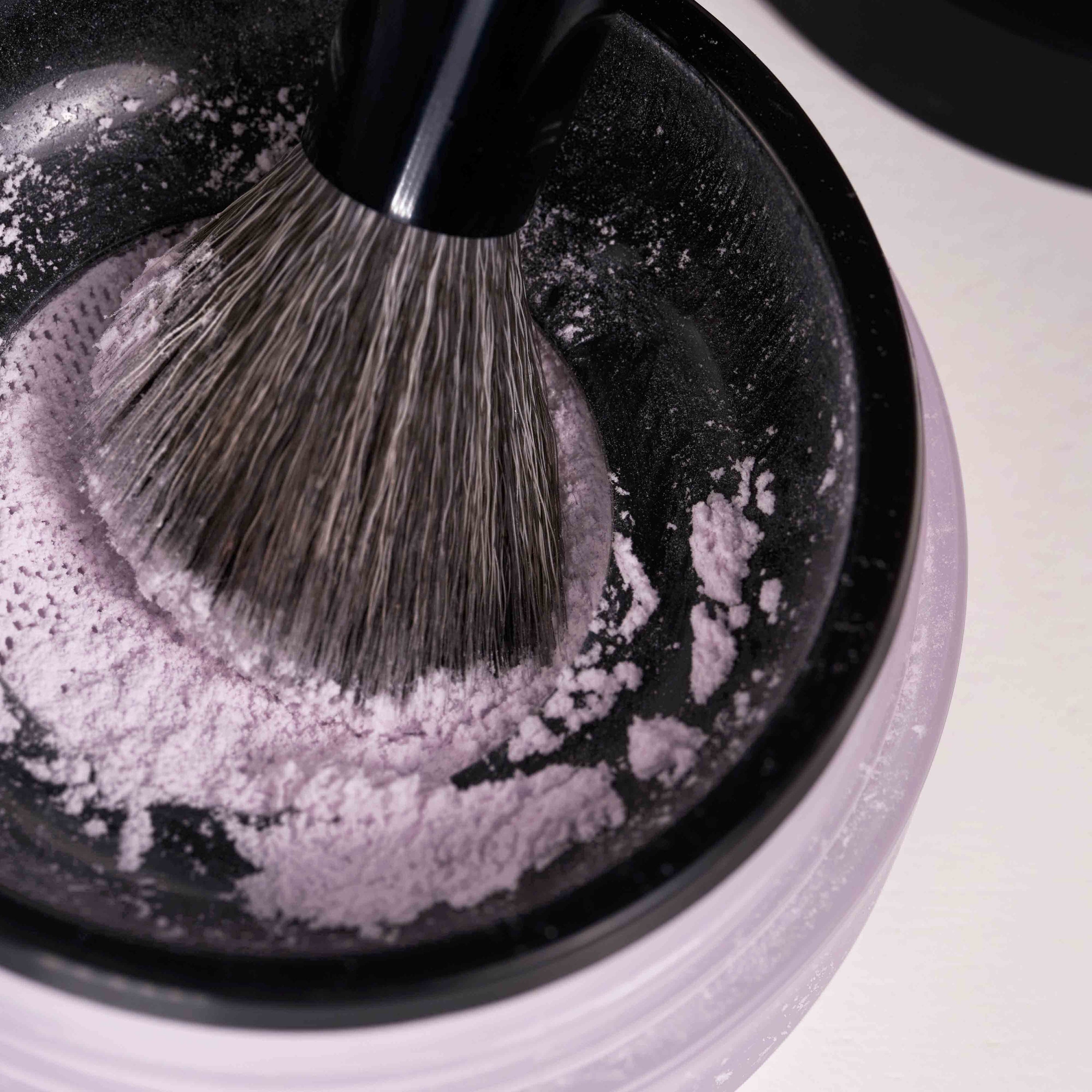 Polvos de sellado Luminosidad Natural – Saigu Cosmetics